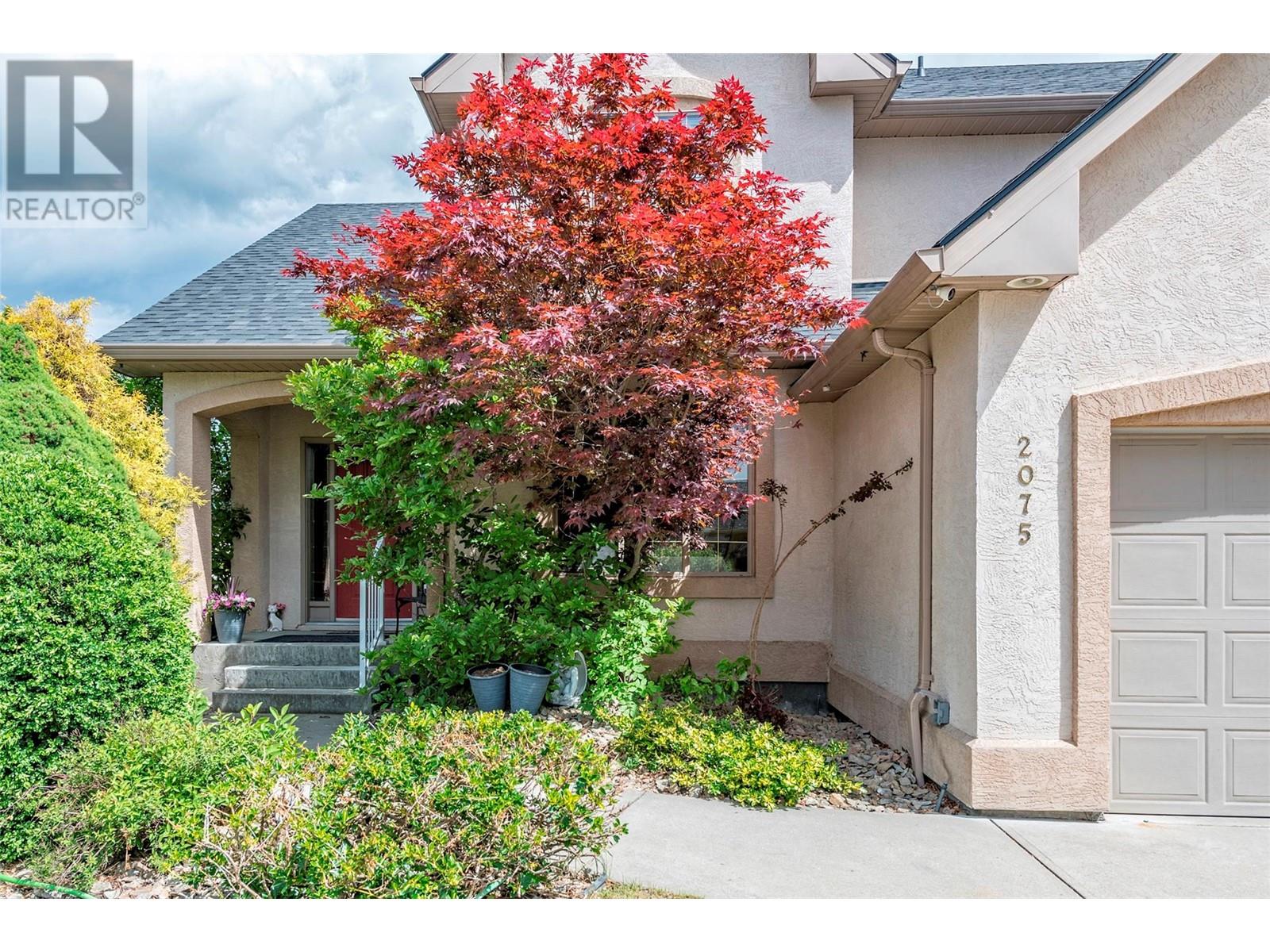 2075 Hunter Crescent, Armstrong, British Columbia V0E1B1 For Sale ...