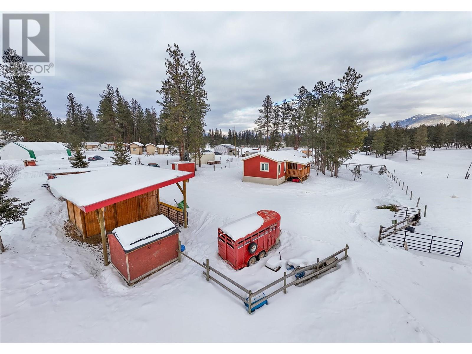 501 Chief David Road, Baynes Lake, British Columbia V0B1T4 For Sale ...