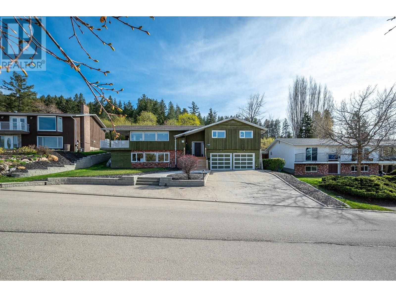 11800 Palfrey Drive, Coldstream, British Columbia V1B1A8 For Sale ...