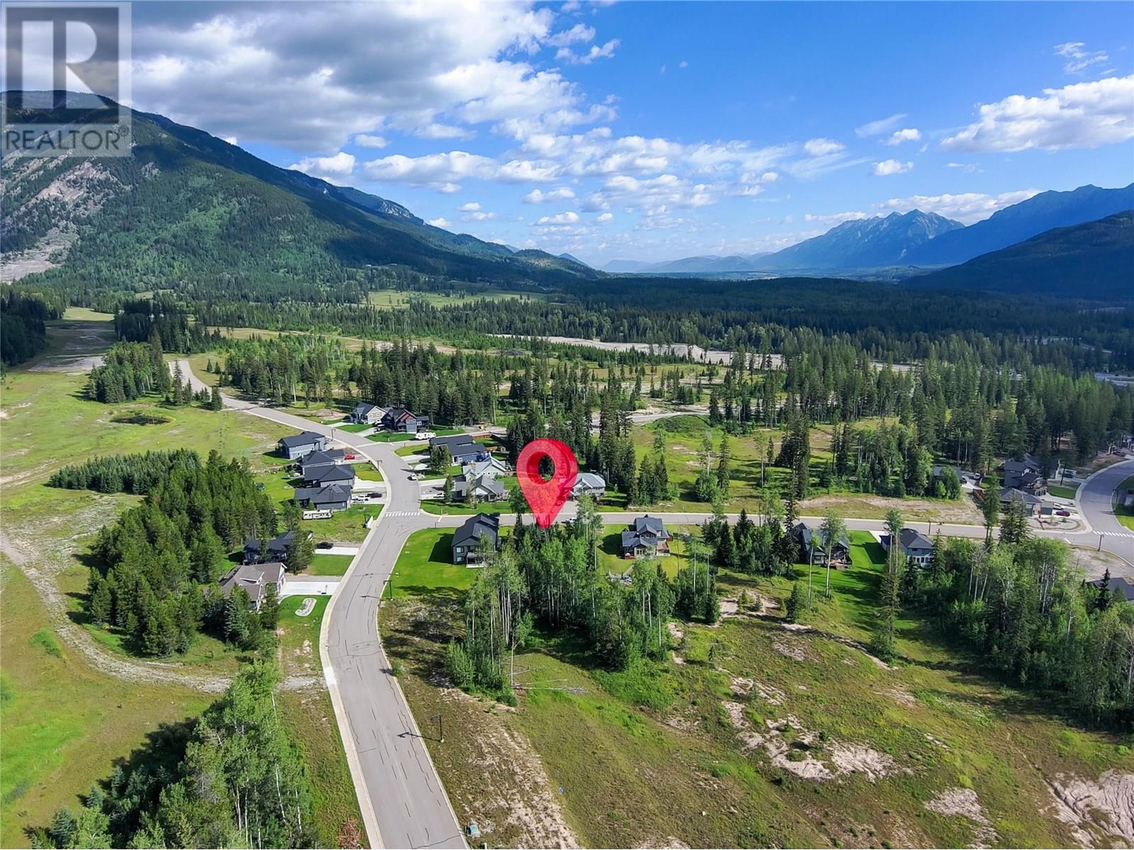 2273 BLACK HAWK Drive, Sparwood, British Columbia V0B2G2 For Sale ...