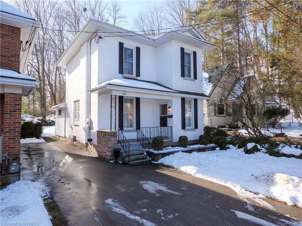 257 7th Street W, Owen Sound, Ontario N4K3L3 Sold History | HouseSigma