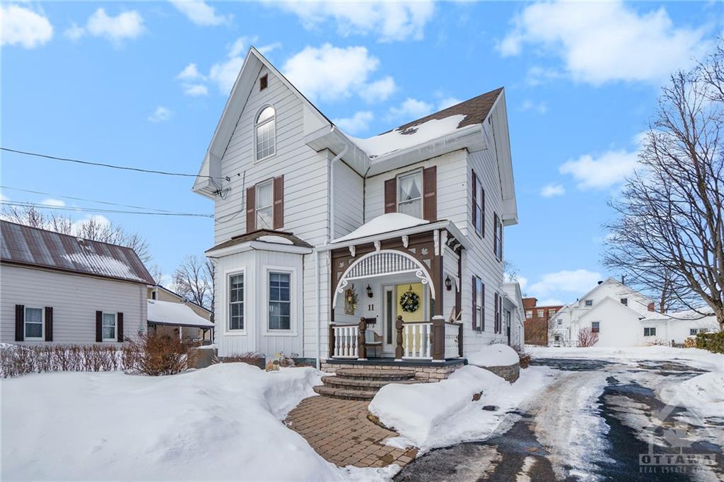11 CRAIG Street, Arnprior, Ontario K7S2V9 Sold History | HouseSigma