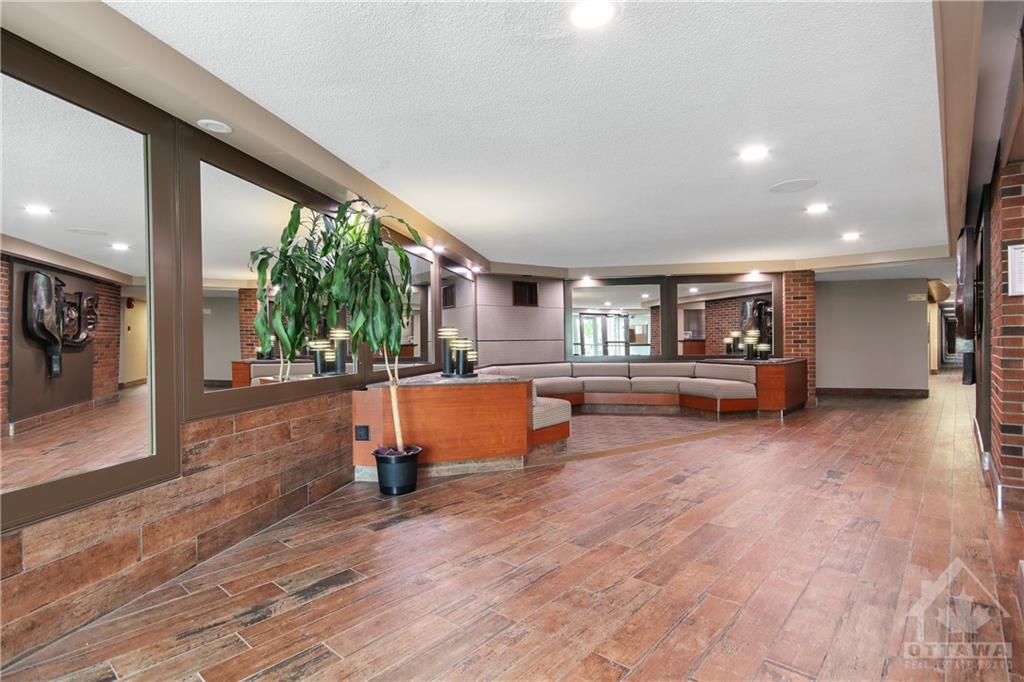 620 - 20 CHESTERTON Drive, Nepean, Ontario K2E6Z7 Sold History | HouseSigma